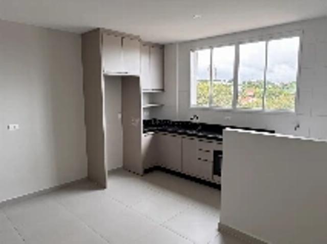 Apartamento para alugar com 2 Quartos em Zona 07, Maringá PR