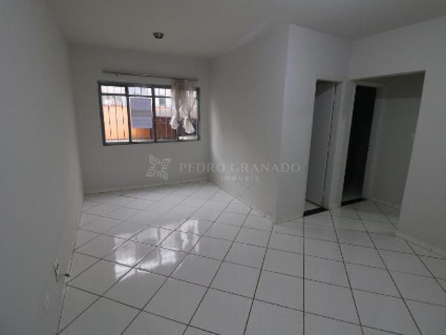 Apartamento para alugar com 2 Quartos em Zona 07, Maringá PR