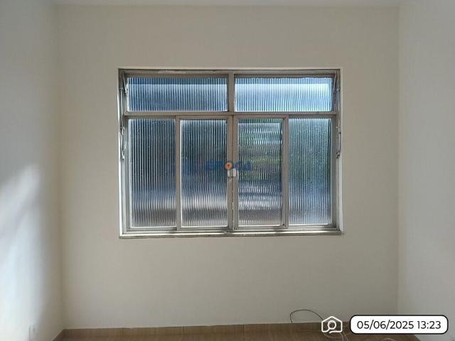 Apartamento para Alugar com 2 quartos, 1 banheiro, 1 vaga e 82m²
