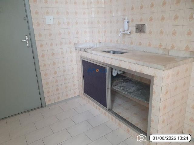 Apartamento para Alugar com 2 quartos, 1 banheiro e 60m²