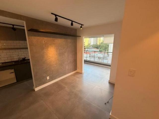 Apartamento para alugar com 2 quartos, 1 suíte, 1 vaga com 56m² para venda por R$ 849.000,00