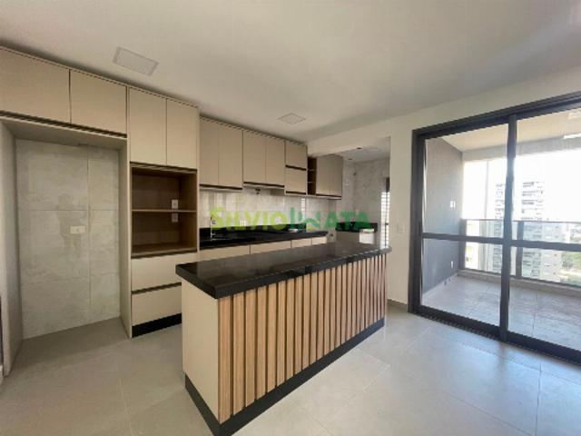 Apartamento para alugar com 2 Suítes + 1 Quarto em Zona 03, Maringá PR