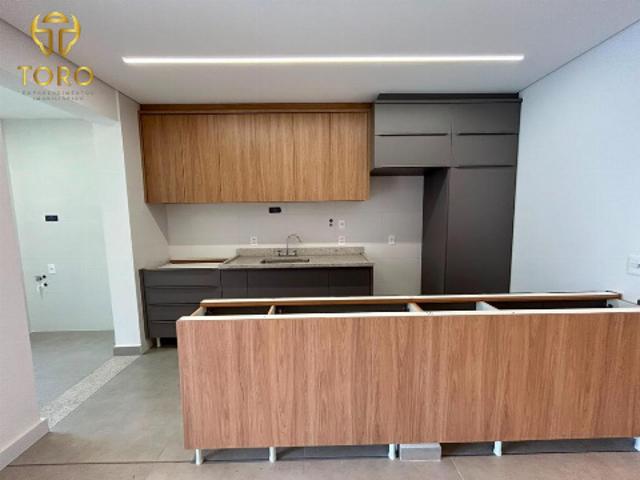 Apartamento para alugar com 2 Suítes + 1 Quarto em Zona 03, Maringá PR