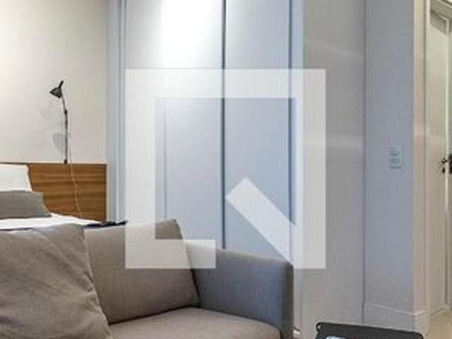 Apartamento para alugar com 31m², 1 quarto e sem vaga