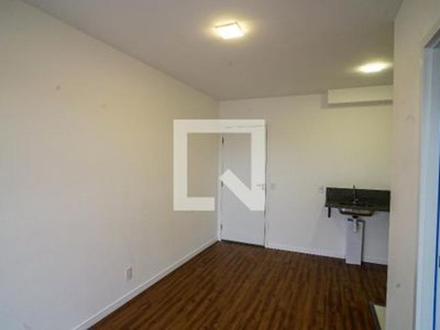 Apartamento para alugar com 31m², 1 quarto e sem vaga