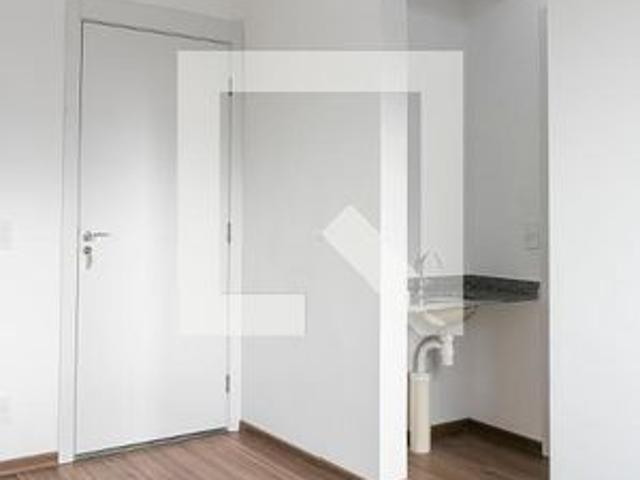 Apartamento para alugar com 32m², 1 quarto e sem vaga