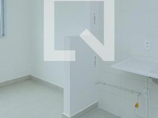 Apartamento para alugar com 32m², 2 quartos e sem vaga