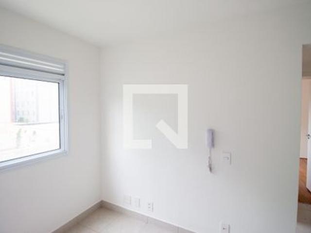 Apartamento para alugar com 32m², 2 quartos e sem vaga