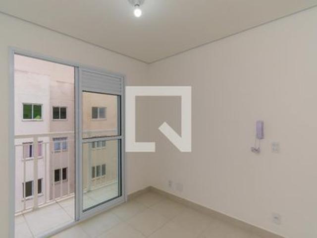 Apartamento para alugar com 32m², 2 quartos e sem vaga