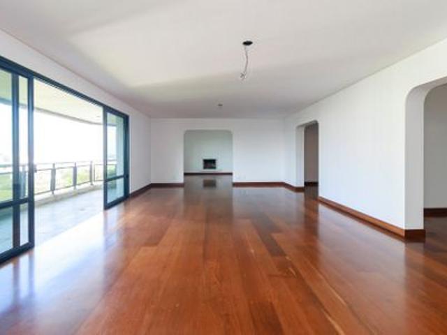 Apartamento para alugar com 330m², 4 quartos e 3 vagas
