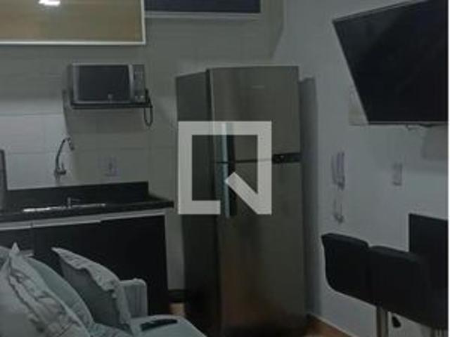 Apartamento para alugar com 33m², 2 quartos e sem vaga