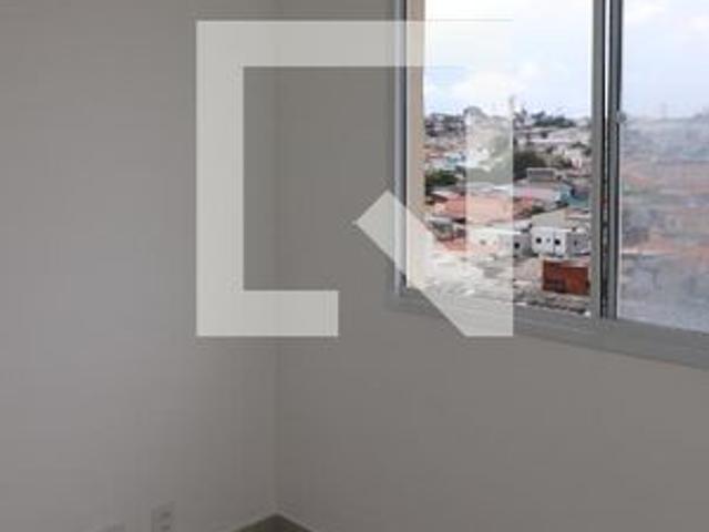 Apartamento para alugar com 33m², 2 quartos e sem vaga