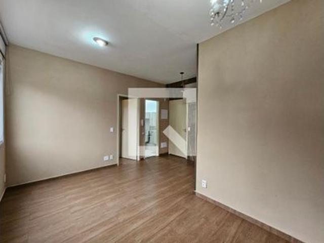 Apartamento para alugar com 34m², 1 quarto e 1 vaga
