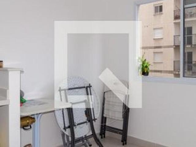 Apartamento para alugar com 34m², 2 quartos e sem vaga