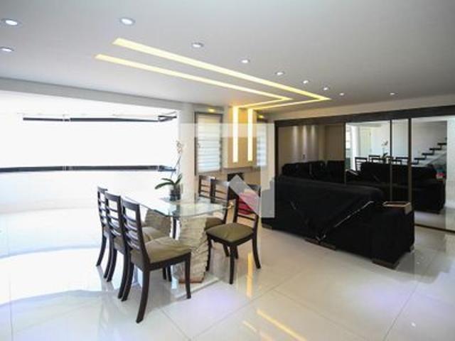 Apartamento para alugar com 350m², 3 quartos e 3 vagas