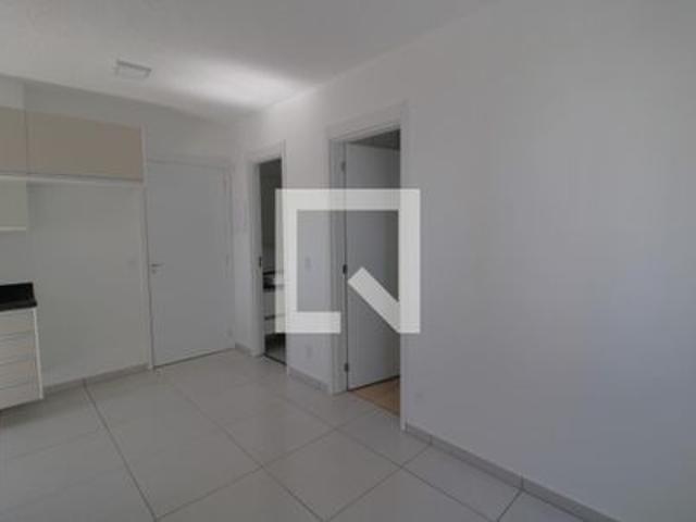 Apartamento para alugar com 35m², 2 quartos e sem vaga