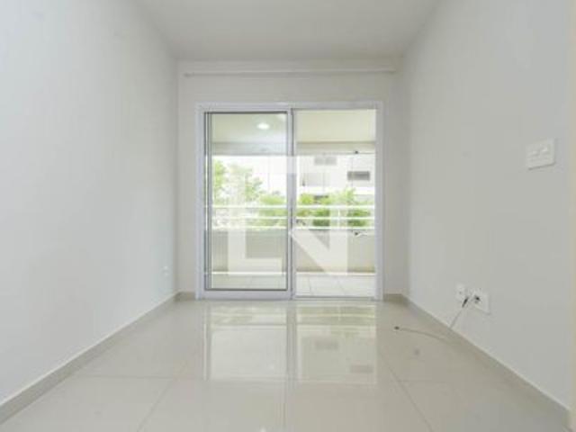 Apartamento para alugar com 36m², 1 quarto e 1 vaga