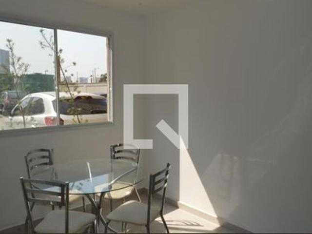 Apartamento para alugar com 36m², 1 quarto e 1 vaga