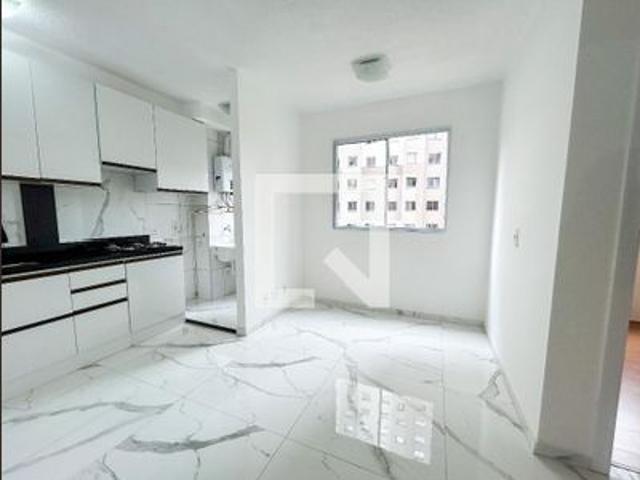 Apartamento para alugar com 36m², 2 quartos e sem vaga