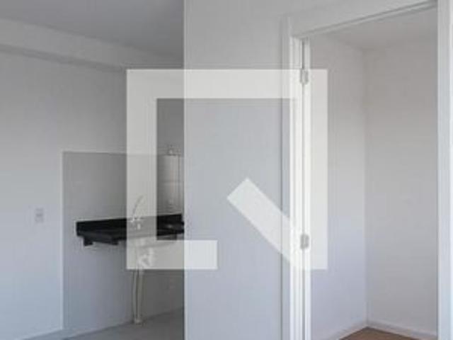 Apartamento para alugar com 36m², 2 quartos e sem vaga