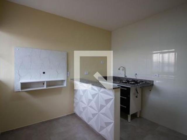 Apartamento para alugar com 37m², 1 quarto e sem vaga