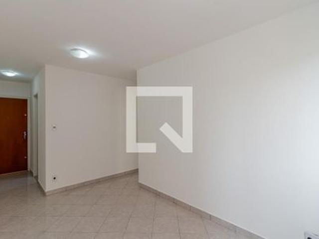 Apartamento para alugar com 38m², 1 quarto e 1 vaga
