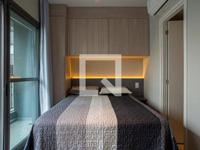 Apartamento para alugar com 38m², 1 quarto e sem vaga