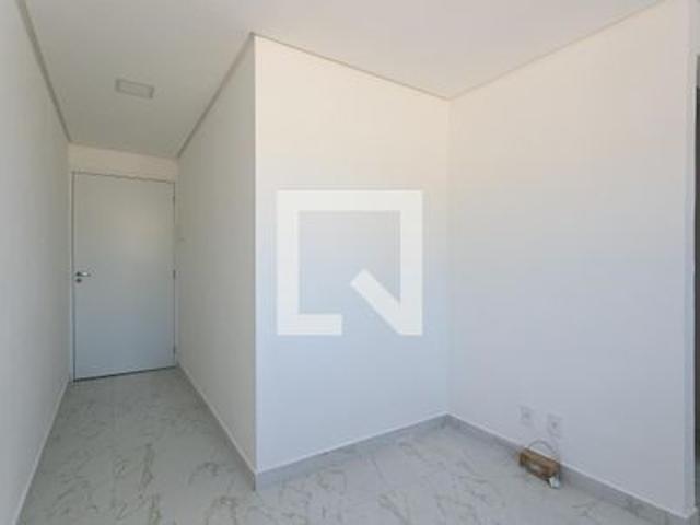 Apartamento para alugar com 38m², 1 quarto e sem vaga