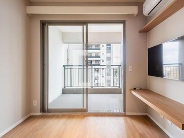 Apartamento para alugar com 38m², 1 quarto e sem vaga