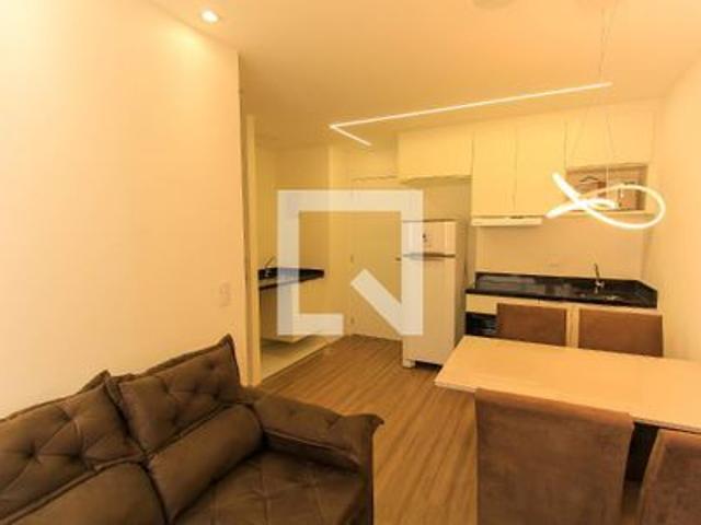 Apartamento para alugar com 38m², 2 quartos e sem vaga