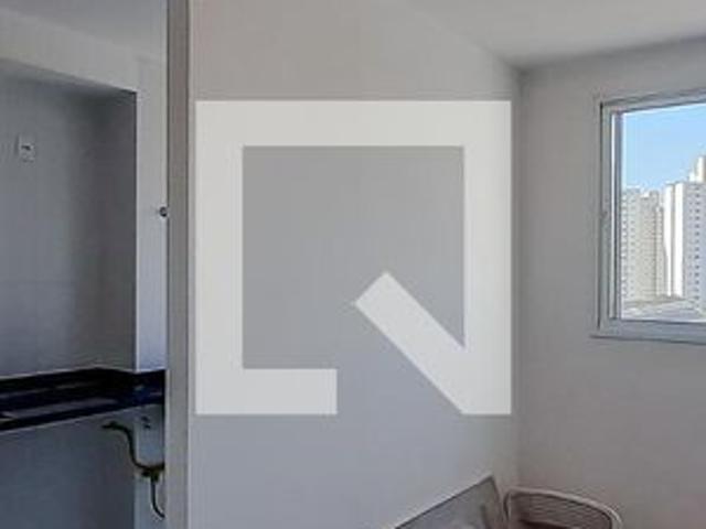 Apartamento para alugar com 38m², 2 quartos e sem vaga