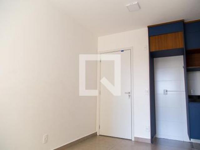 Apartamento para alugar com 38m², 2 quartos e sem vaga