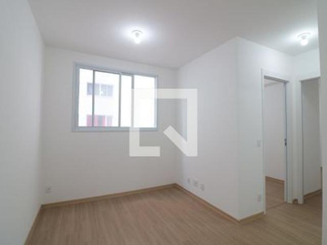 Apartamento para alugar com 38m², 2 quartos e sem vaga