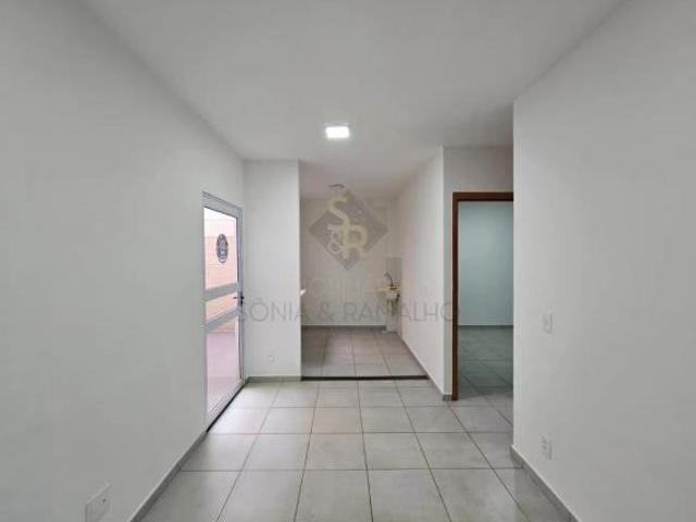 Apartamento para alugar com 40,82m² de área útil, 02 quartos e quintal privativo no Condomínio Palác