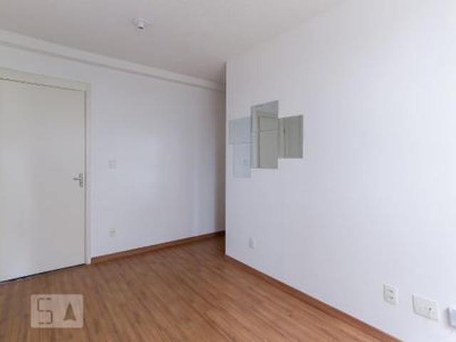 Apartamento para alugar com 43m², 2 quartos e sem vaga
