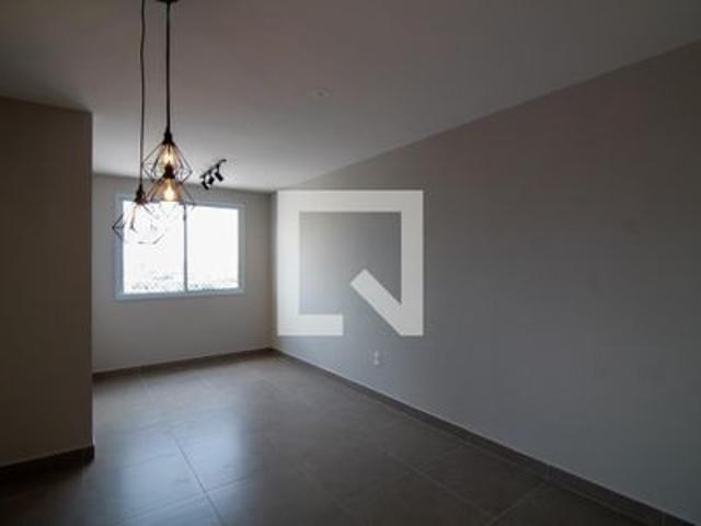 Apartamento para alugar com 43m², 2 quartos e sem vaga