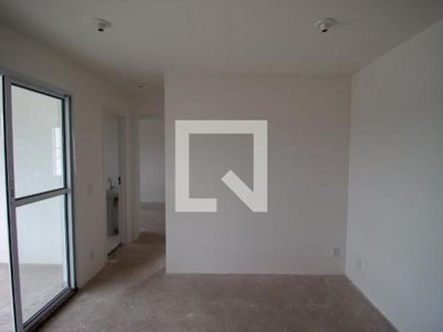Apartamento para alugar com 44m², 2 quartos e 1 vaga