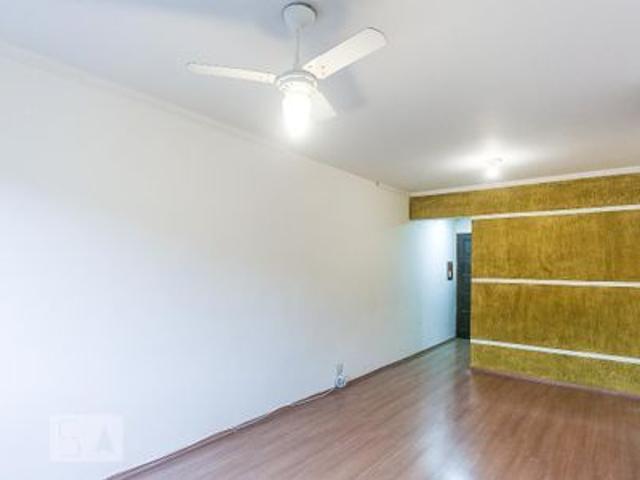 Apartamento para alugar com 65m², 3 quartos e 1 vaga