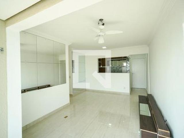 Apartamento para alugar com 65m², 3 quartos e 1 vaga