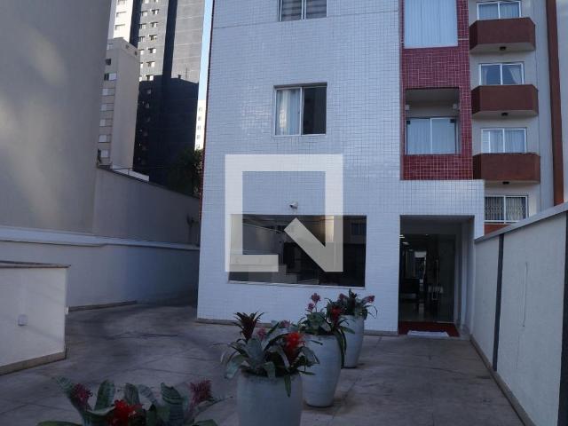 Apartamento para alugar com 67m², 1 quarto e sem vaga