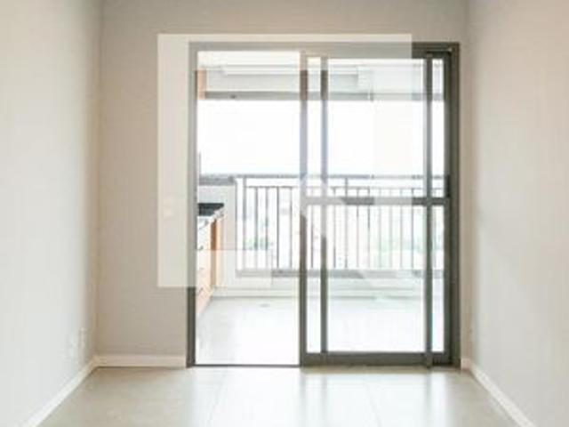 Apartamento para alugar com 67m², 2 quartos e 1 vaga