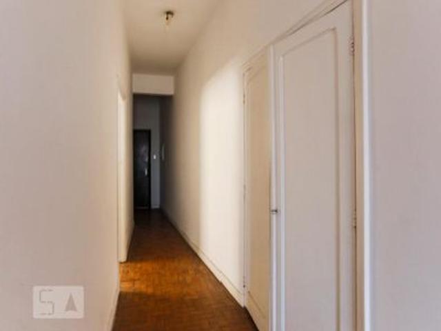 Apartamento para alugar com 68m², 1 quarto e sem vaga