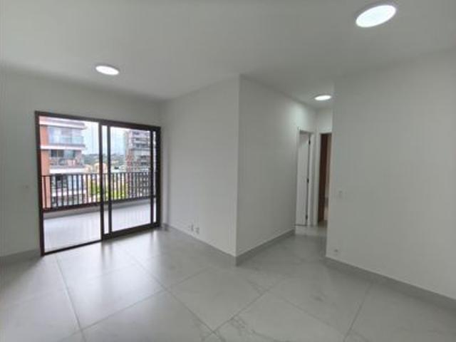 Apartamento para alugar com 68m², 2 quartos e 1 vaga