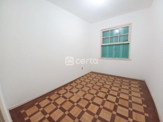 Apartamento para alugar com 70m², 2 quartos, Auxiliadora, Porto Alegre