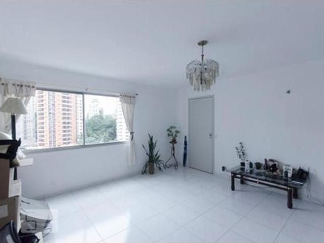 Apartamento para alugar com 70m², 2 quartos e 1 vaga
