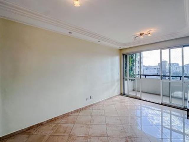 Apartamento para alugar com 70m², 3 quartos e 1 vaga