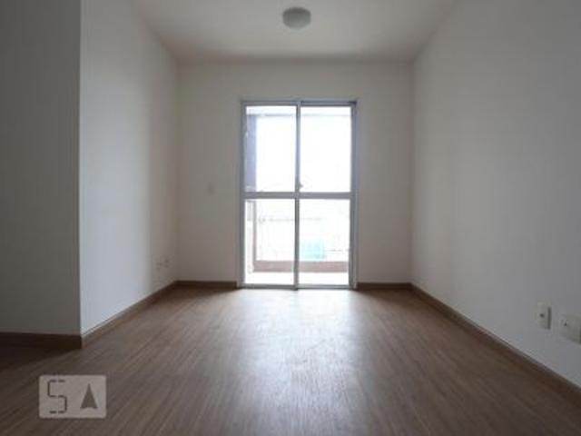 Apartamento para alugar com 70m², 3 quartos e 1 vaga