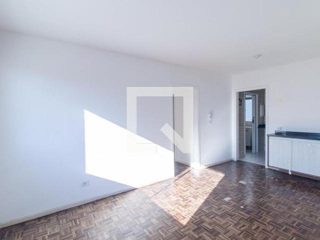 Apartamento para alugar com 70m², 3 quartos e 1 vaga