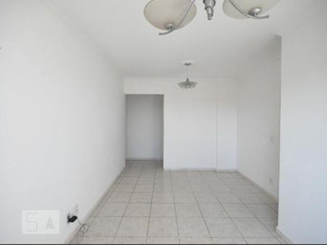 Apartamento para alugar com 70m², 3 quartos e 2 vagas