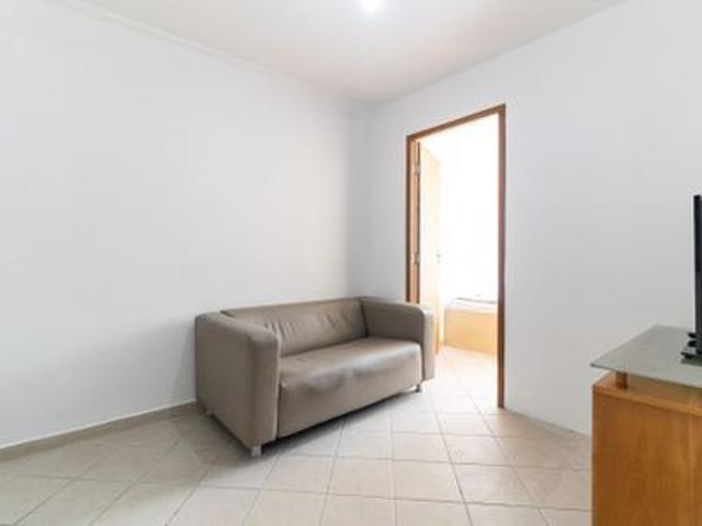 Apartamento para alugar com 71m², 2 quartos e sem vaga